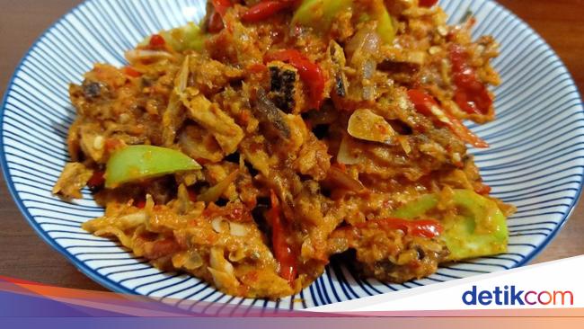 Resep Pembaca: Resep Sambal Goreng Ikan Tongkol Asap yang Pedas Nendang