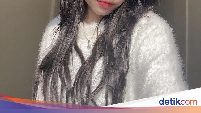 Dihadiahi Tas Mahal oleh Hotman Paris, Ini Pose Vey Ruby Jane di Kafe ...