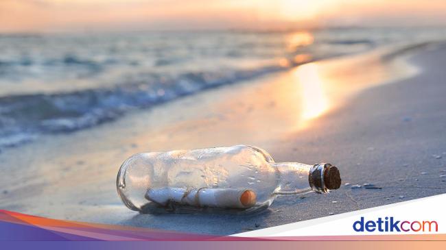 Bukan Barang Biasa! Surat Botol Finis di Hawaii Setelah Mengapung 37 Tahun