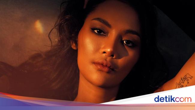 Erika Carlina Siap Comeback di Dunia Akting