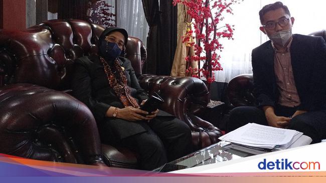 Dilengserkan dari Ketua DPRD Kota Cirebon, Affiati Gugat DPP Gerindra Dilengserkan dari Ketua DPRD Kota Cirebon, Affiati Gugat DPP Gerindra