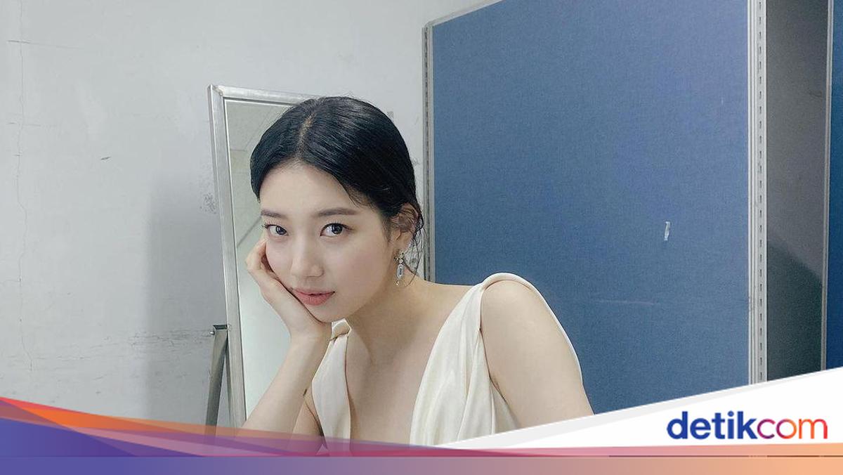 Heboh! Bae Suzy Dapat Kado Indomie Goreng dari Penggemarnya