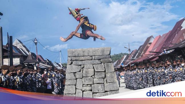 Tradisi Lompat Batu di Nias, Prosesi Sakral soal Pengakuan Diri