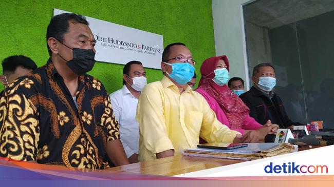 Pengacara Sebut Ada Korban Baru Kasus Tes CPNS Fiktif Anak Nia Daniaty Pengacara Sebut Ada Korban Baru Kasus Tes CPNS Fiktif Anak Nia Daniaty