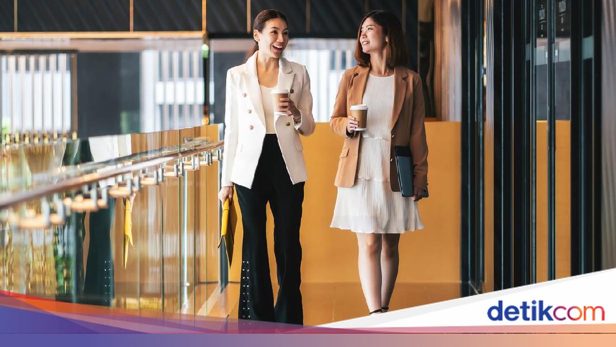 Viral 'Mbak-mbak SCBD' Tampil Kece tapi Gaji Pas-pasan, Benar Nggak Sih?