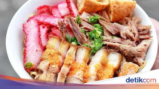20 Bakmi Babi Paling Endes Ada di Tempat Ini