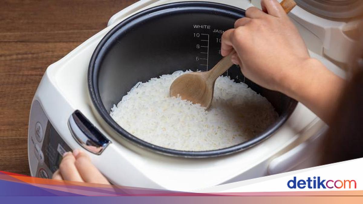 7 Tips Memasak Nasi agar Tidak Kuning, Basi, dan Gosong di Rice Cooker