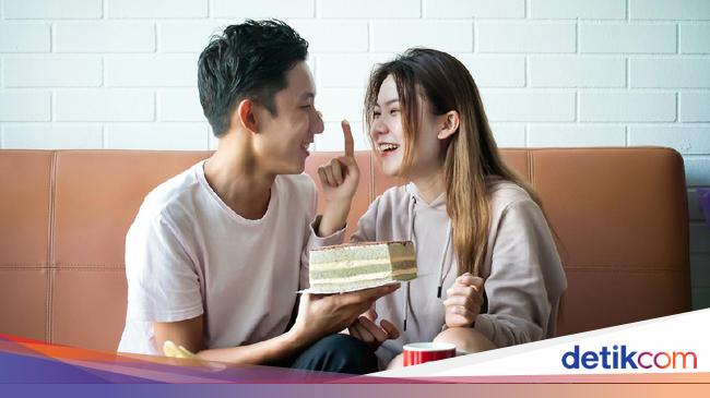 25 Long Text Buat Pacar Tahun Baru 2024, Bikin Kekasihmu Makin Cinta