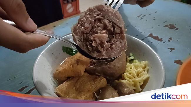 Maknyus! Lezatnya Bakso Reog yang Habiskan 1 Kuintal Daging per Hari ...