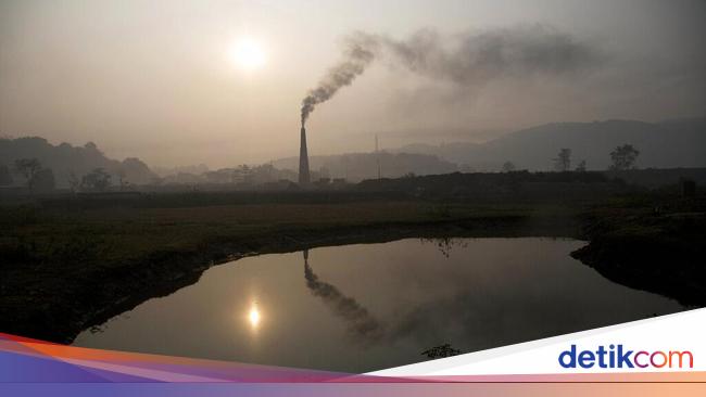 Kendaraan Listrik Jadi Langkah DLKH Kota Bandung Tangani Polusi Udara
