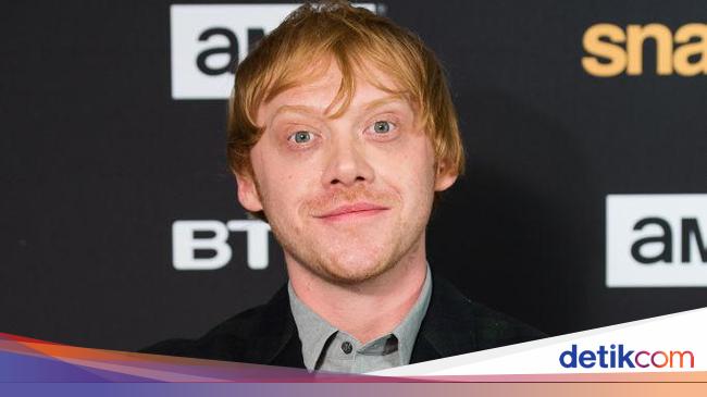 Sempat Diprotes Warga, Aktor Harry Potter Ini Rombak Rumah Tua Jadi ...