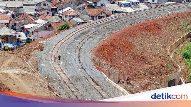 Jalur Ganda Sepanjang-Wonokromo Dibangun, Begini Proses Rekayasa Lalin