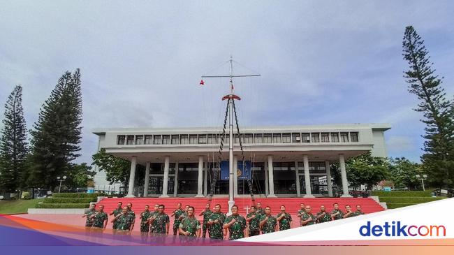 Kunjungan Kerja Perdana Panglima TNI Jenderal Andika ke Mabes AL