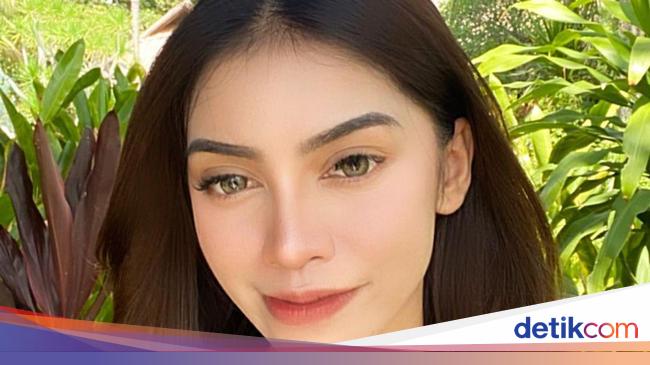 Mutiara Dhanisa, Selebgram Cantik Eks Pramugari yang Doyan Buah Segar