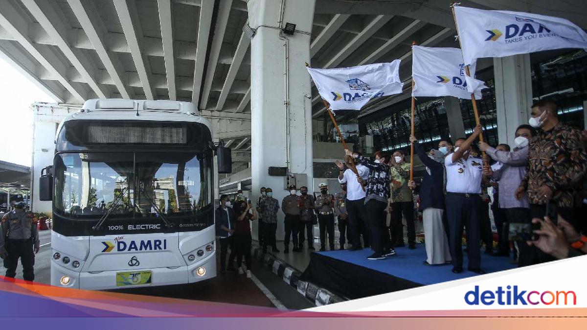 Info Lengkap Tarif dan Jadwal DAMRI Bandara Soekarno Hatta