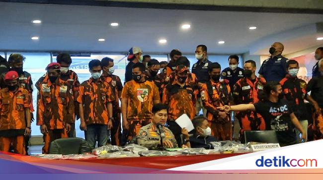 8 Fakta AKBP Dermawan Dikeroyok Massa PP hingga Jeratan ke Tersangka