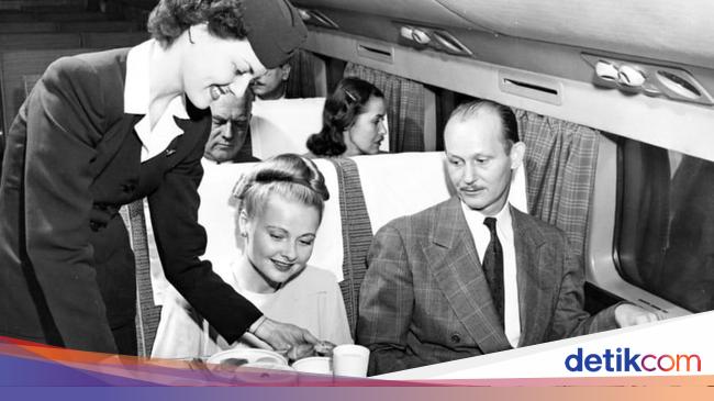 10 Potret Jadul Penyajian Makanan di Pesawat, Apa Saja Ya Menunya?