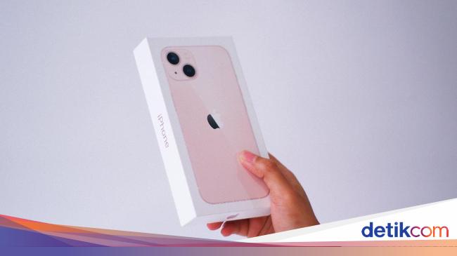 Unboxing iPhone 13 Pink, Cantik, Seksi dan Menggoda
