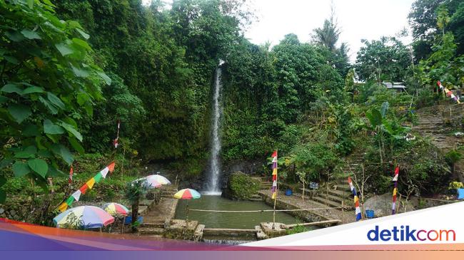 Cantiknya Curug Cigetruk, Salah Satu Air Terjun Tertinggi di Cirebon