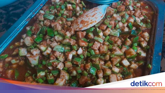 Beberuk, Sayur Khas Lombok dari Terong dan Kacang Panjang yang Segar