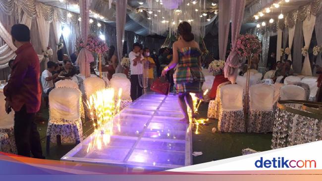 Mengejutkan Kontes Waria Dibungkus Izin Khatam Al-Qur'an