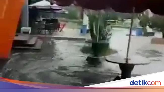 Bukan Cuma Rob, Banjir di Ancol Juga Terjadi Karena Tanggul Jebol