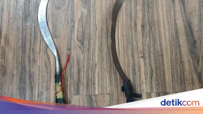 Polisi Amankan Pelajar Diduga Penyuplai Sajam buat Tawuran di Depok
