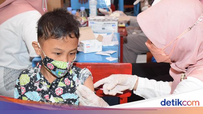 Jangan Panik! Lakukan Hal Ini Jika Anak Alami KIPI Usai Divaksin COVID Jangan Panik! Lakukan Hal Ini Jika Anak Alami KIPI Usai Divaksin COVID