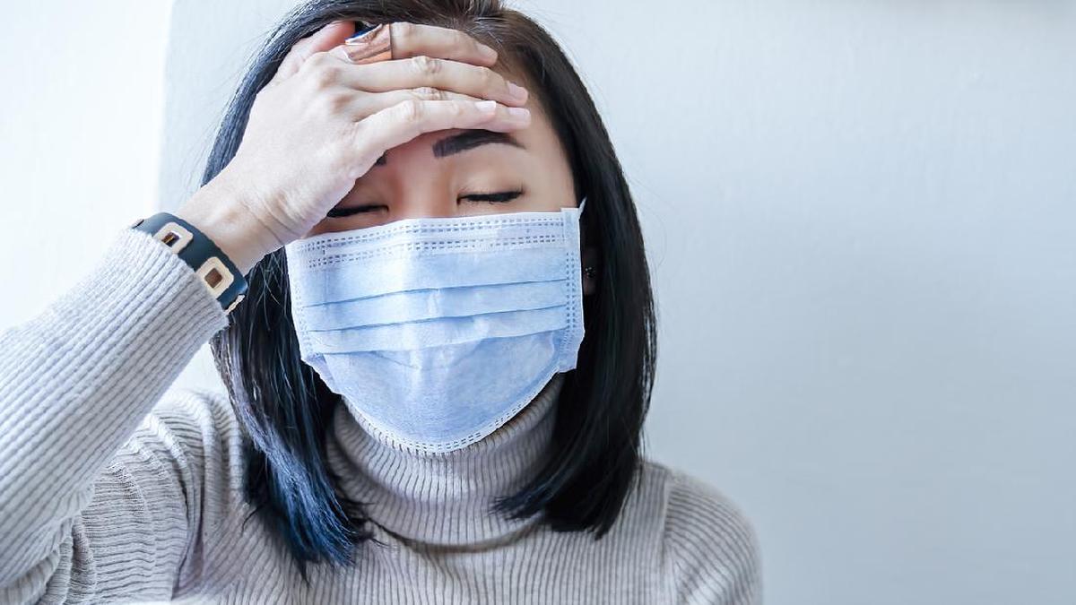 8 Penyebab Demam Naik Turun, dari Flu sampai Infeksi Saluran Kemih