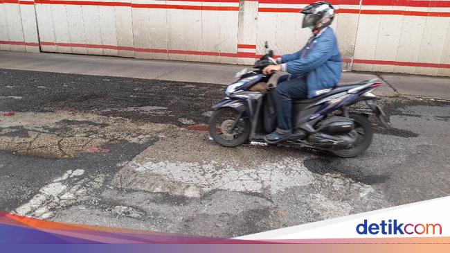 detikcom Do Your Magic: Lubang Jl Rasuna Said Jaksel Segera Ditambal