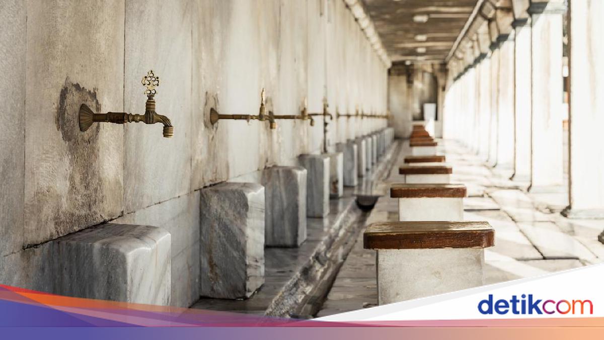 Bacaan Niat Wudhu Lengkap dengan Doa dan Panduannya sesuai Sunnah