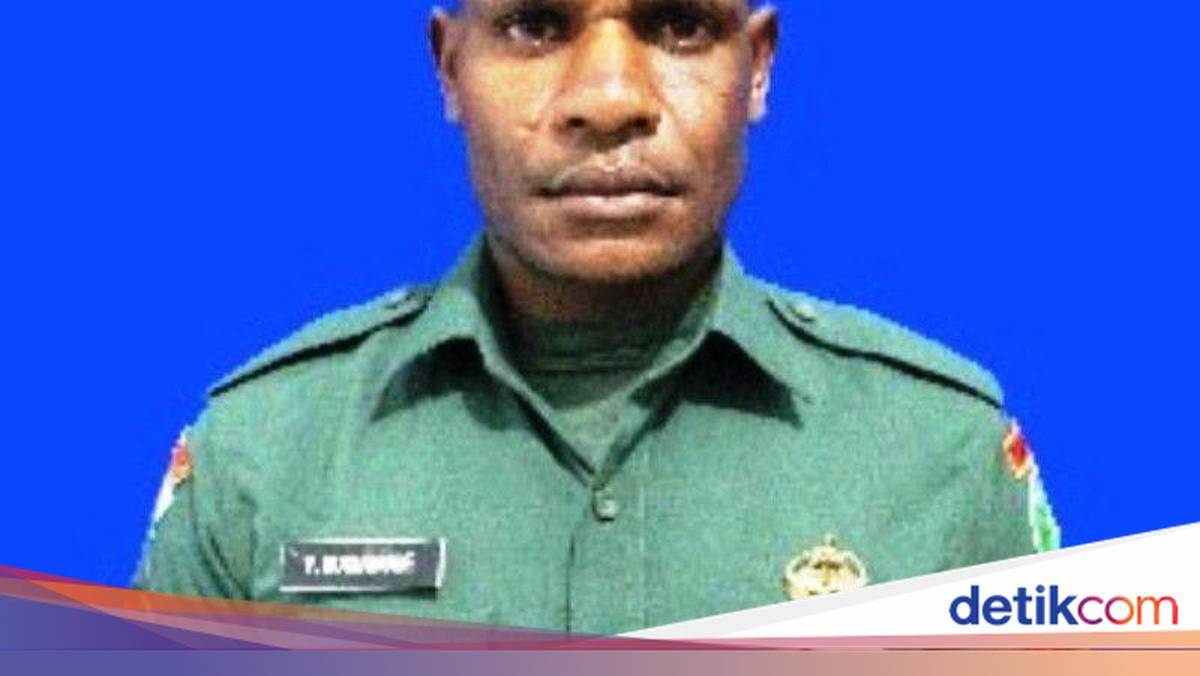 TNI Sebar Foto Prada Yotam yang Kabur Bawa Senpi SS2V1, Ini Tampangnya