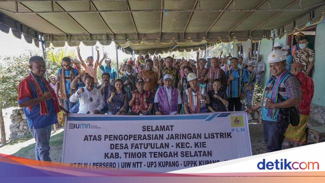 Listrik Jadi Kado Natal bagi Warga Fatuulan, Desa di Atas Awan NTT