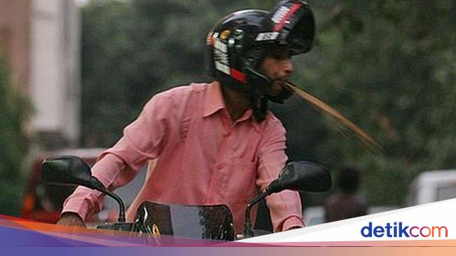 India Perang Melawan Kebiasaan Meludah di Tempat Umum