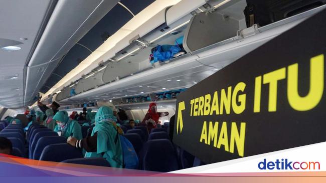 Syarat Naik Pesawat Garuda Cs-Rusia Serang Ukraina