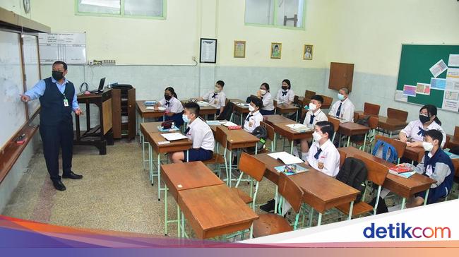 Fakta-fakta Pertama Kalinya Ortu Siswa SD-SMP Wajib Ikut MOS
