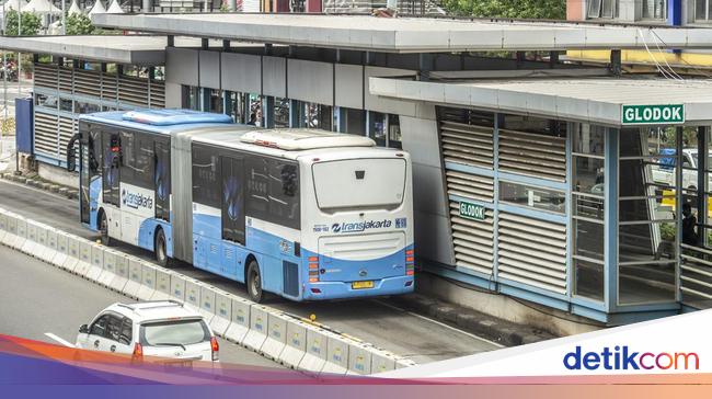 11 Halte Transjakarta Tutup, Traveler Bisa Naik Shuttle Bus