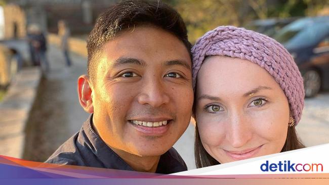 Kisah Cinta Beda Negara Viral, Tukang Masak Asal Purwakarta Nikahi Bule ... Kisah Cinta Beda Negara Viral, Tukang Masak Asal Purwakarta Nikahi Bule ...