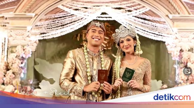 9 Gaya Vidi Aldiano dan Sheila Dara Menikah dengan Busana Adat Sunda