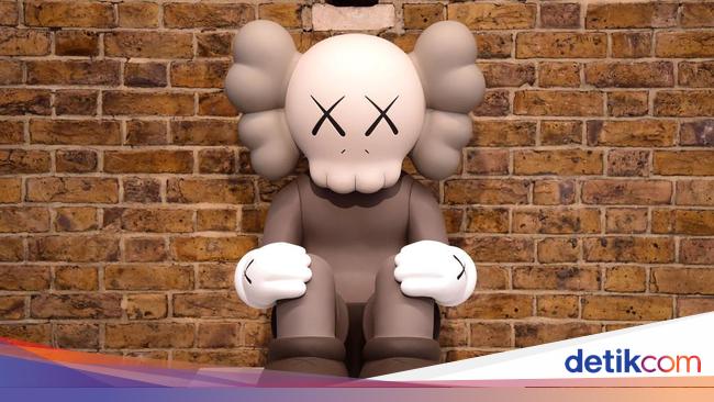 Jelajahi Patung Kaws saat Pandemi!