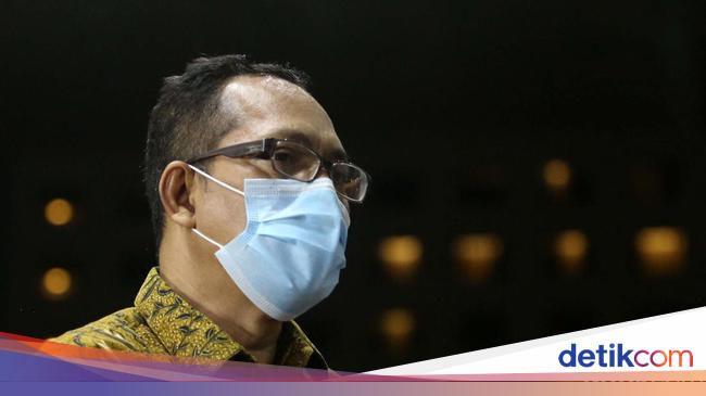 Penampakan Hakim-Panitera PN Surabaya yang Terjaring OTT KPK