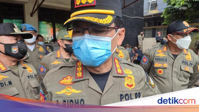Satpol PP Kabupaten Bogor Musnahkan 2.135 Miras Hasil Razia