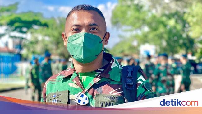 Selalu Makan Pakai Banyak Sambal, Tentara Ini Populer di TikTok