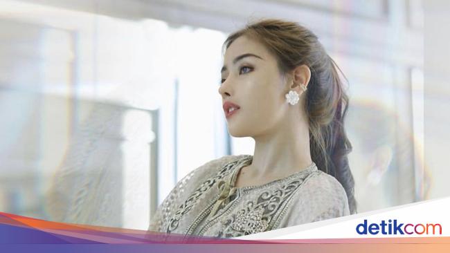 10 Potret Mewah Kulineran Siwi Widi, Termasuk Minum Kopi Dior!