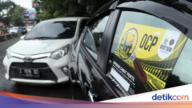 Upaya Pemkot Bandung Mengatasi Parkir Liar yang Membandel Upaya Pemkot Bandung Mengatasi Parkir Liar yang Membandel