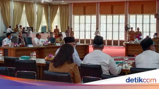 Gubsu Edy Bicara Tak Ada Prokes di Pesantren: Saya Takut Benar Gubsu Edy Bicara Tak Ada Prokes di Pesantren: Saya Takut Benar