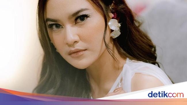 Mahalini Ngegas Lagunya Disebut Bahas Agama oleh Netizen Mahalini Ngegas Lagunya Disebut Bahas Agama oleh Netizen