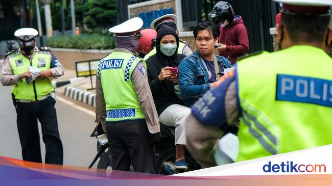 Tilang Manual Diganti Teguran, Tumbuhkan Rasa Malu Melanggar Lalu Lintas Tilang Manual Diganti Teguran, Tumbuhkan Rasa Malu Melanggar Lalu Lintas