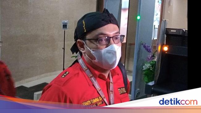 Sandy Tumiwa Berniat Laporkan Khalid Basalamah, Belum Diterima Bareskrim