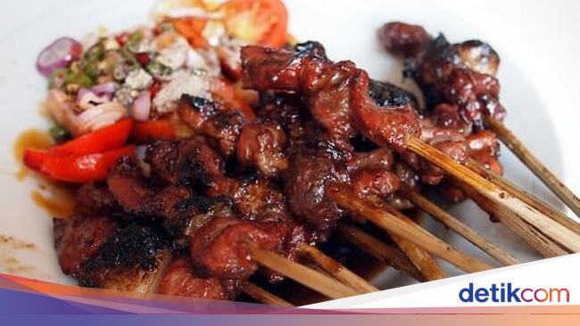 5 Warung Sate Solo di Tangerang Selatan Ini Punya Sate Kambing Empuk Juicy